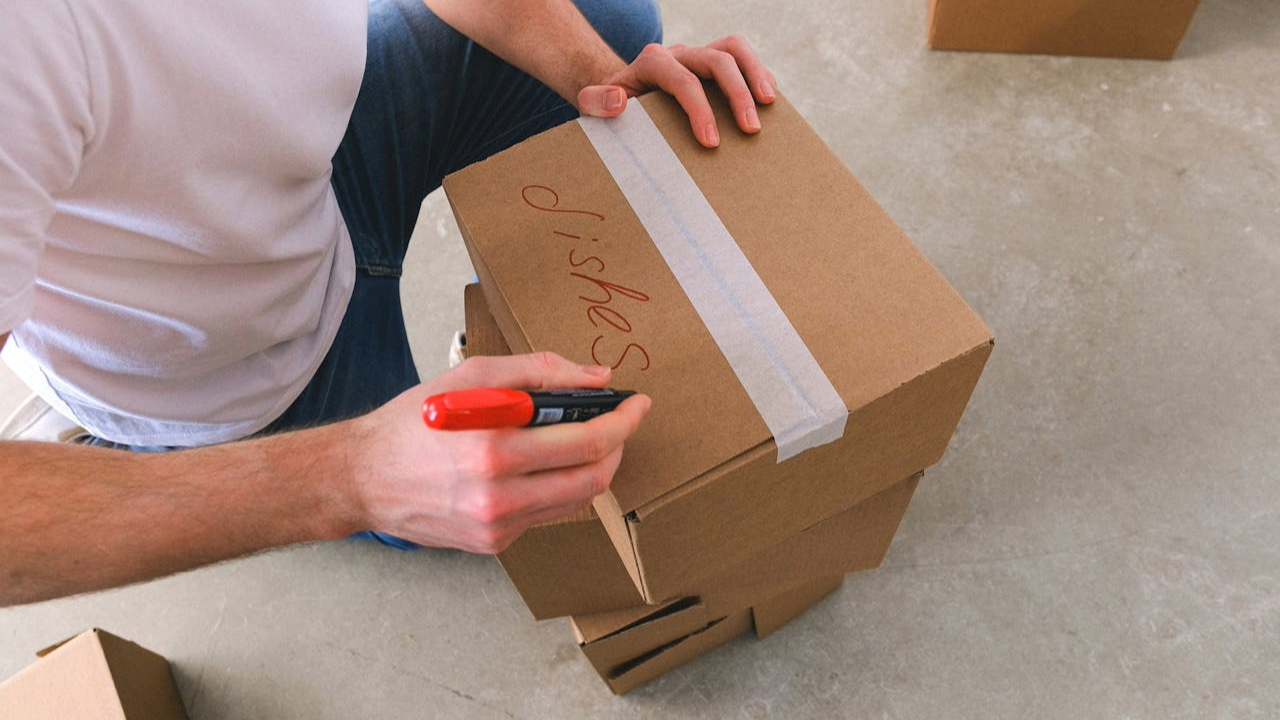 Storing Fragile Items | 24 Seven Storage