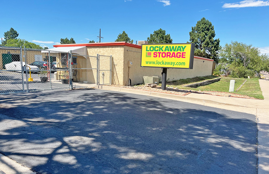 Self Storage Aurora, CO | One Month FREE* | Lockaway Storage