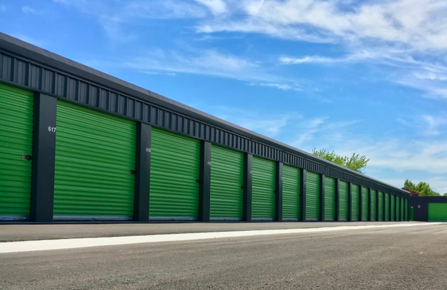 Utilizing Storage During the Relocation Process