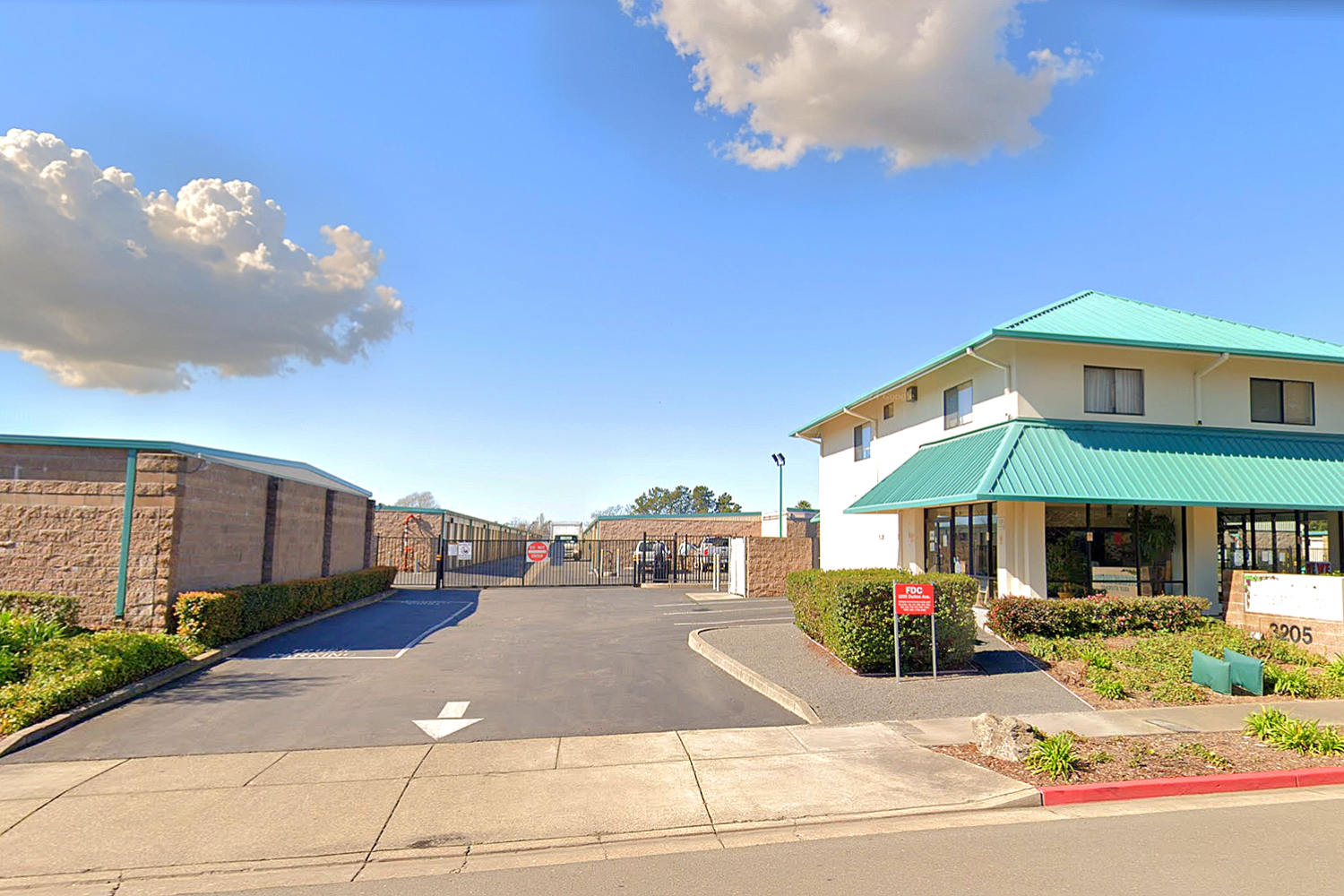 Self Storage Units in Santa Rosa, CA | Storage Master Self Storage