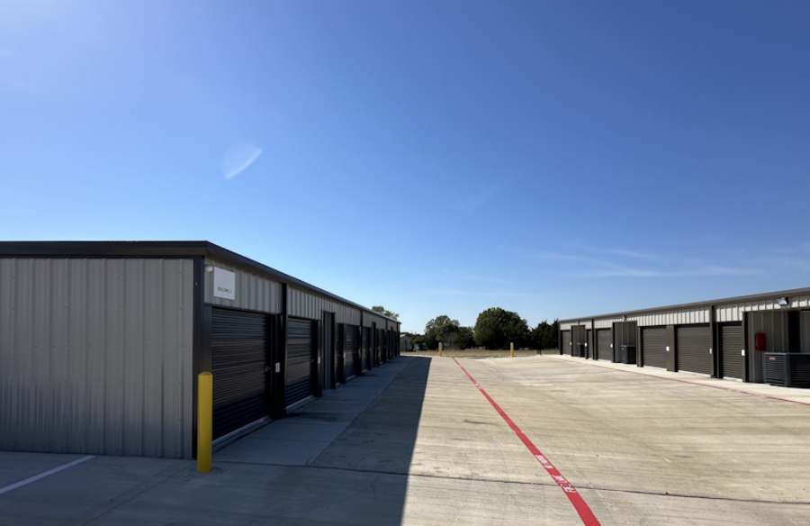 Advantages of Climate-Controlled Storage Facilities in Texas